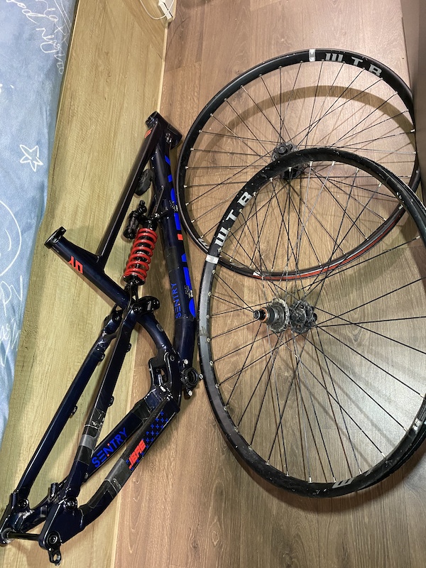 2021 Calibre sentry pro frame with shock and wheels For Sale