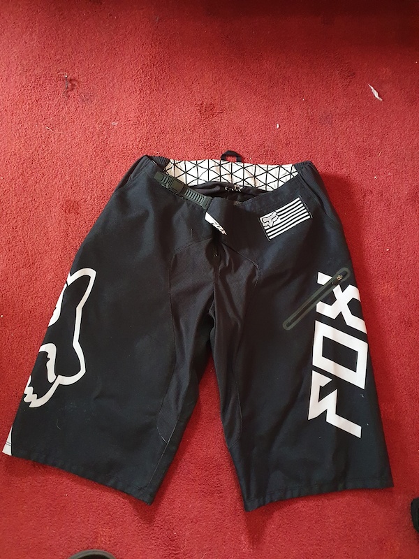 Fox Shorts 32" For Sale