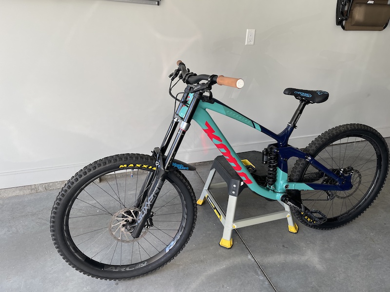 Custom Kona Operator (New - only 1 dh park day) For Sale