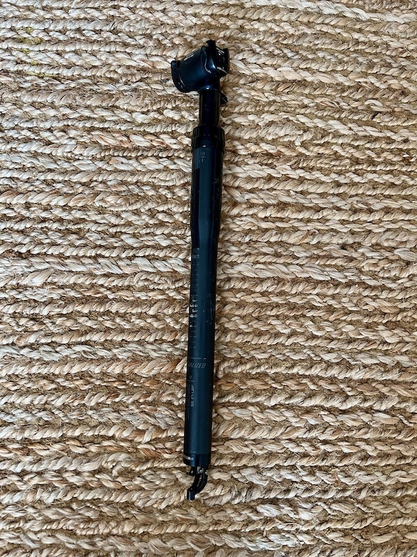 2017 Specialized carbon Command Post XCP 27.2 w/ Lever For Sale