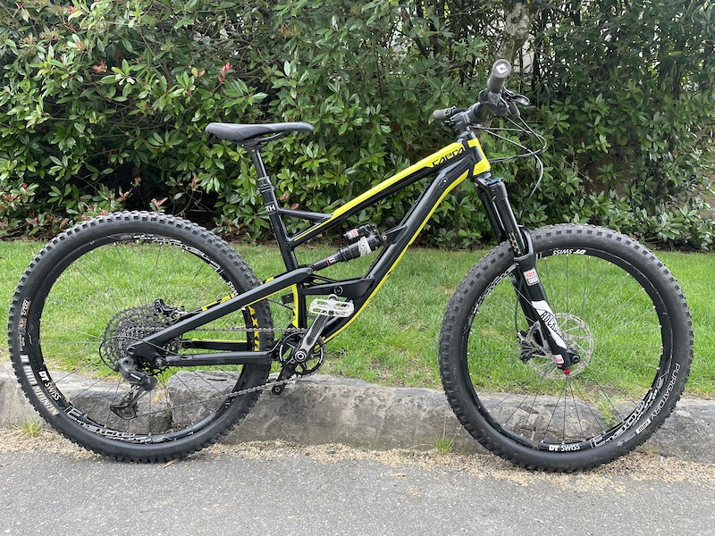 2016 Yt Capra medium can deliver to Whistler For Sale