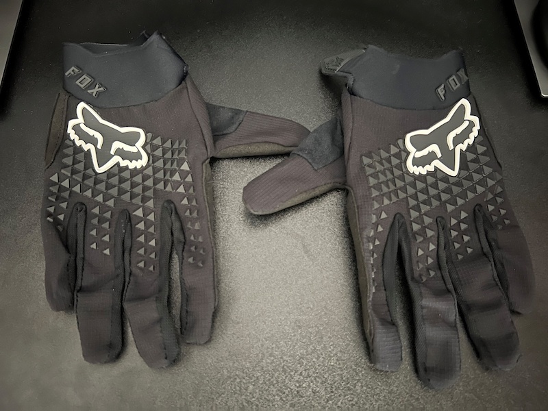 Fox Defend Gloves (M) - New For Sale