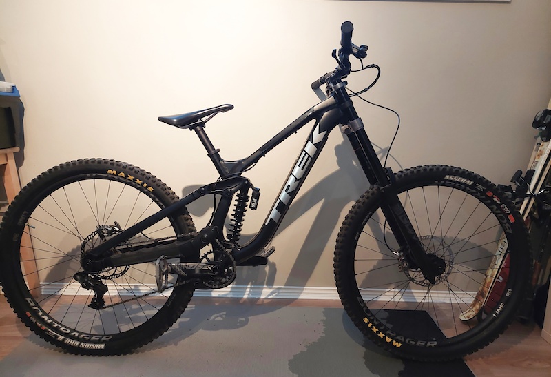 2022 Trek Session For Sale