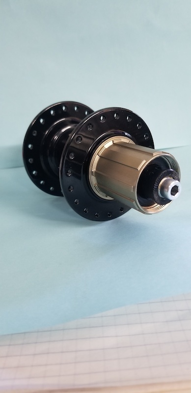 2012 40H 135mm rear hub For Sale