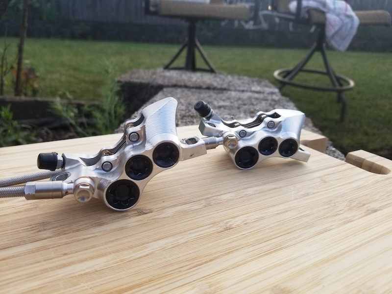 2007 Hope moto 6 / hope tech 3 levers six piston brakes For Sale