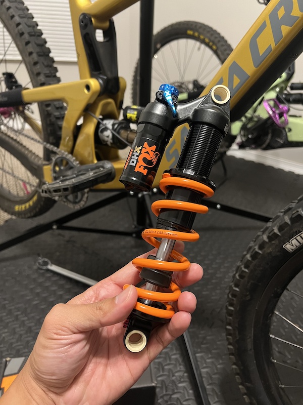 2022 FOX DHX 230mm x 60mm 325lb spring For Sale