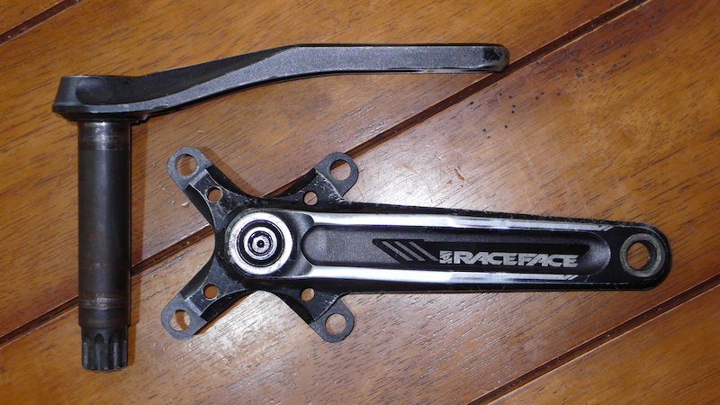 2013 Race Face Turbine cranks, triple, 104mm BCD, 24mm axle For Sale