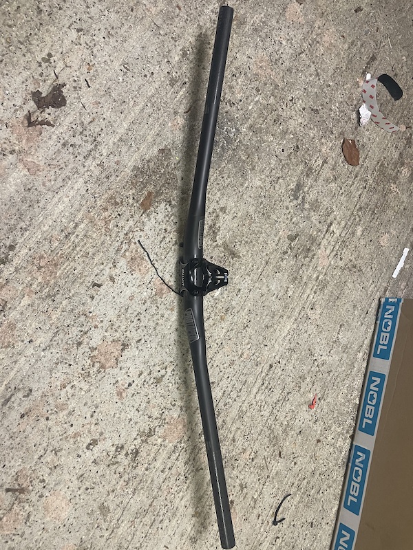 2020 Protaper Carbon bar, uncut with 35mm Valiant stem For Sale