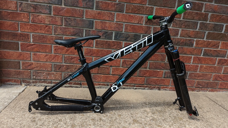 2013 Yeit DJ Frame, Rockshox Pike DJ, King HS, bars...+ For Sale