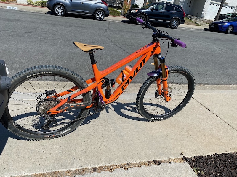 2022 Pivot Firebird Large For Sale