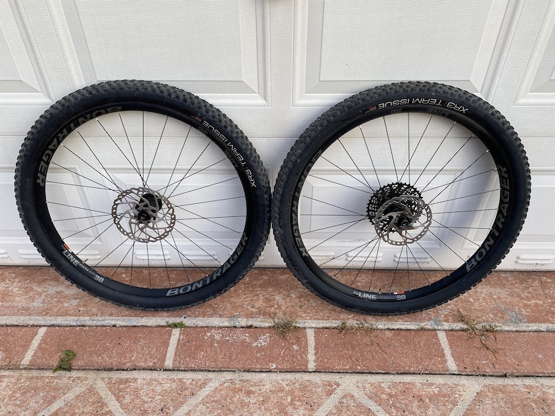 2018 Bontrager line comp 30 complete 29” sram xr3 tires For Sale