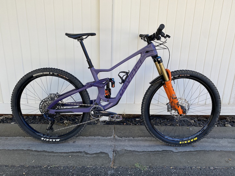 2021 Devinci Troy Medium Custom LTD/GX Carbon For Sale