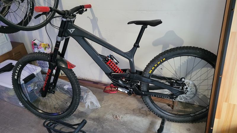 2020 YT Tues Base Size Large For Sale