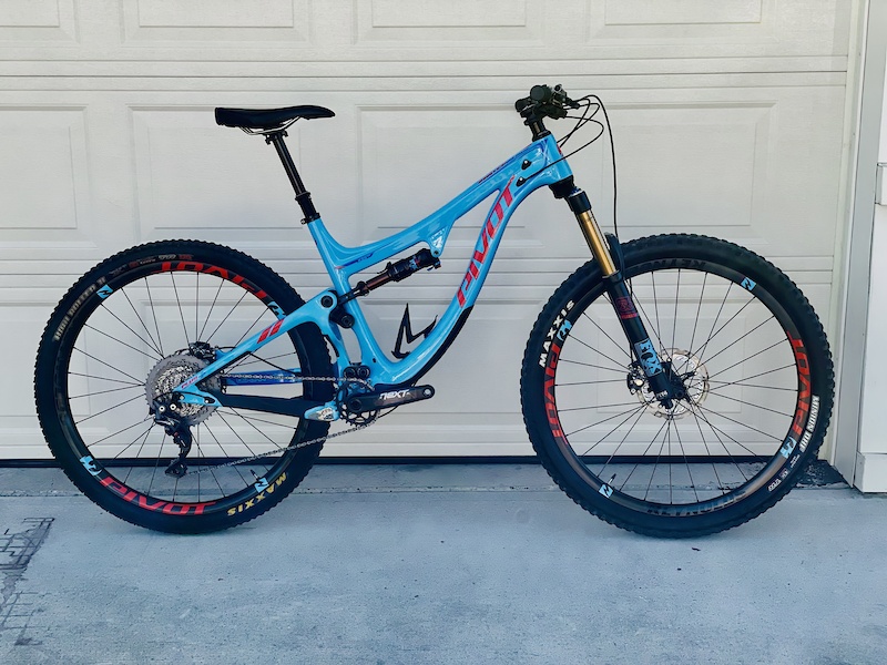 2018 Pivot carbon Switchblade with Carbon Reynold Wheels For Sale
