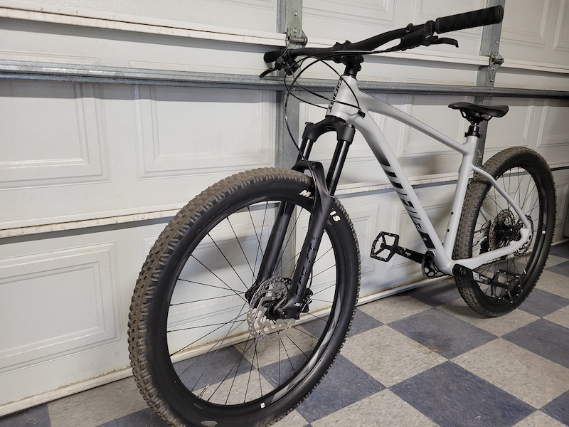 2021 Giant Fathom 2 XL $900 For Sale