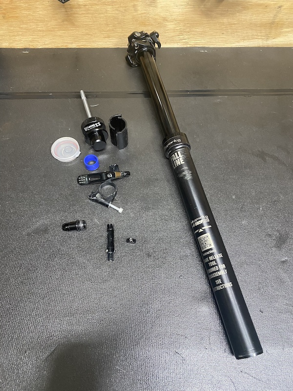 2020 9point8 Fall Line Dropper with lever and service kit For Sale