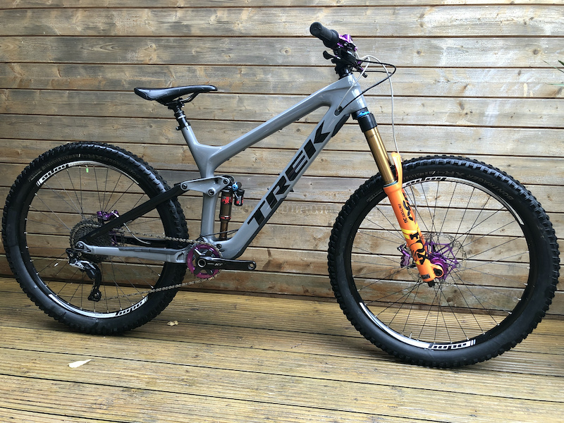 2019 Custom Trek Slash 9.8 carbon For Sale