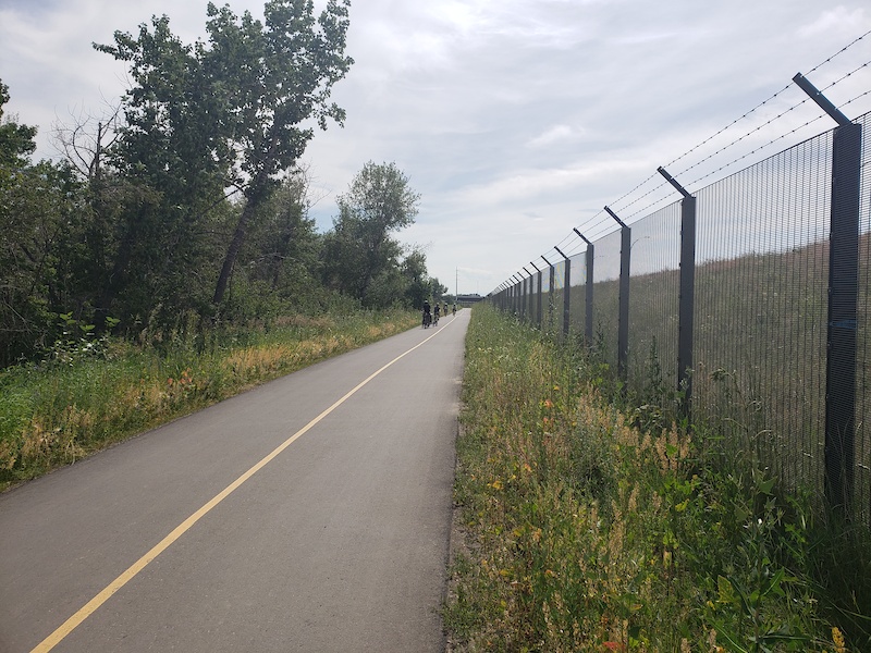 Bow River Pathway Multi Trail - Calgary, Alberta