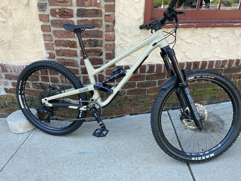 2021 Commencal Clash Ride For Sale