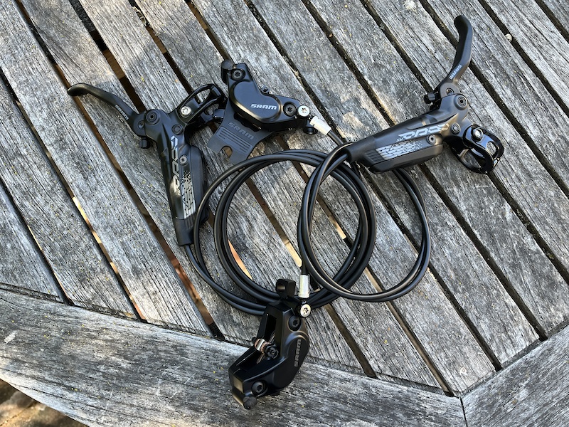 2022 SRAM Code RS brakes F/R + 220/200mm rotors For Sale