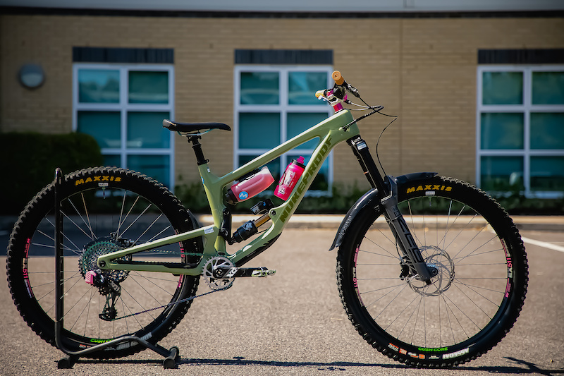 2022 Nukeproof Giga 290, Large, DREAM BUILD. For Sale