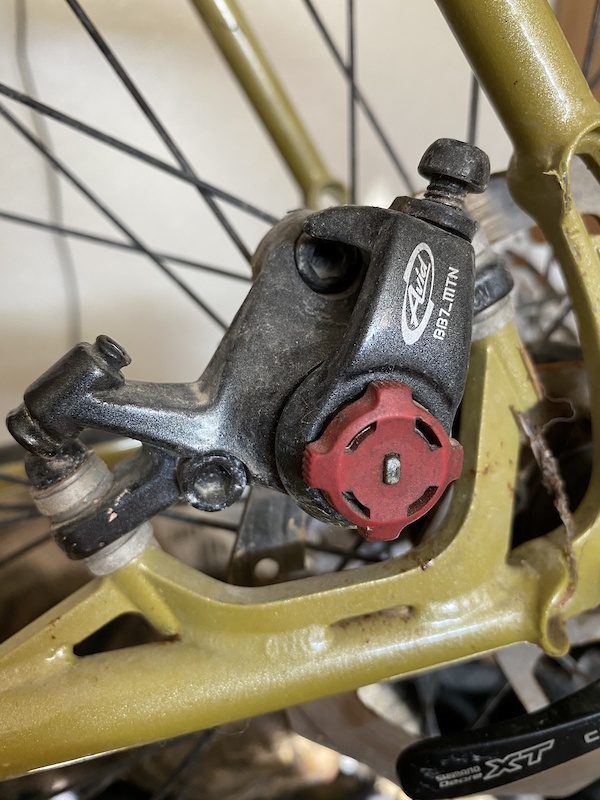 2022 Avid bb7 with pads under 100 miles and rotors For Sale