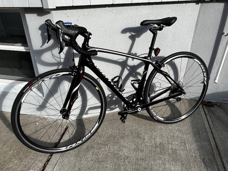 2015 Specialized Ruby Sport - Women's road bike 51cm For Sale