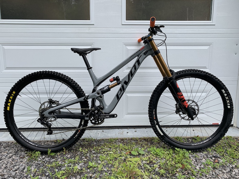 2021 Pivot Phoenix 29 Large For Sale
