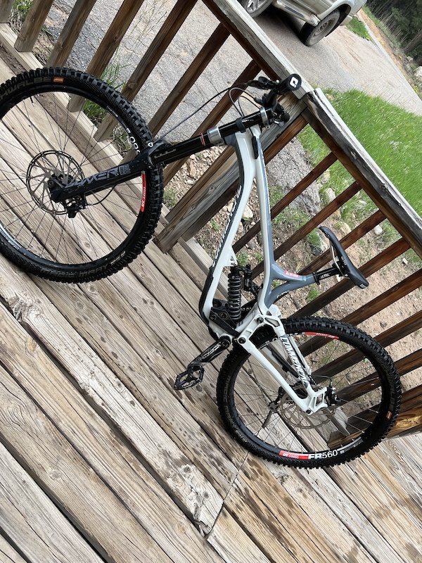 2020 Commencal Supreme DH 29’ Medium For Sale