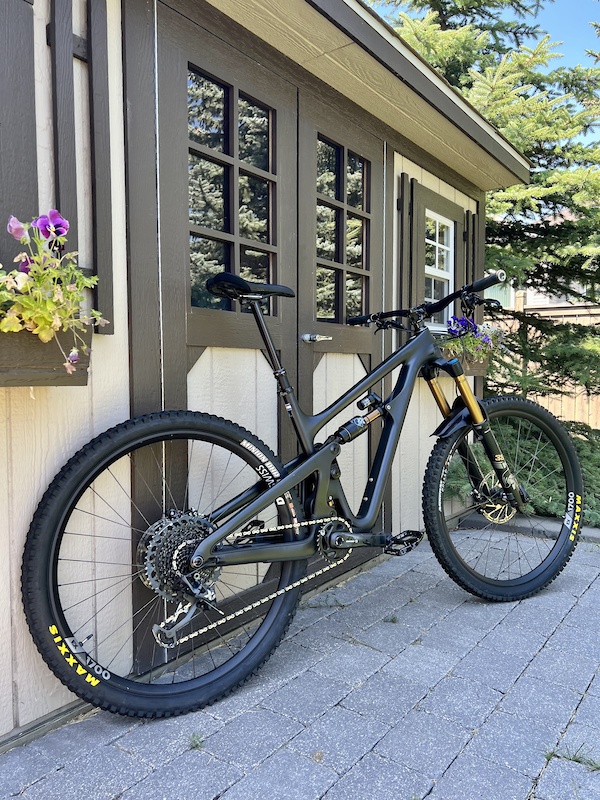 2021 Yeti SB150 TURQ Series T2 Size Large For Sale 2021 Yeti SB150 TURQ Series T2 Size Large For Sale