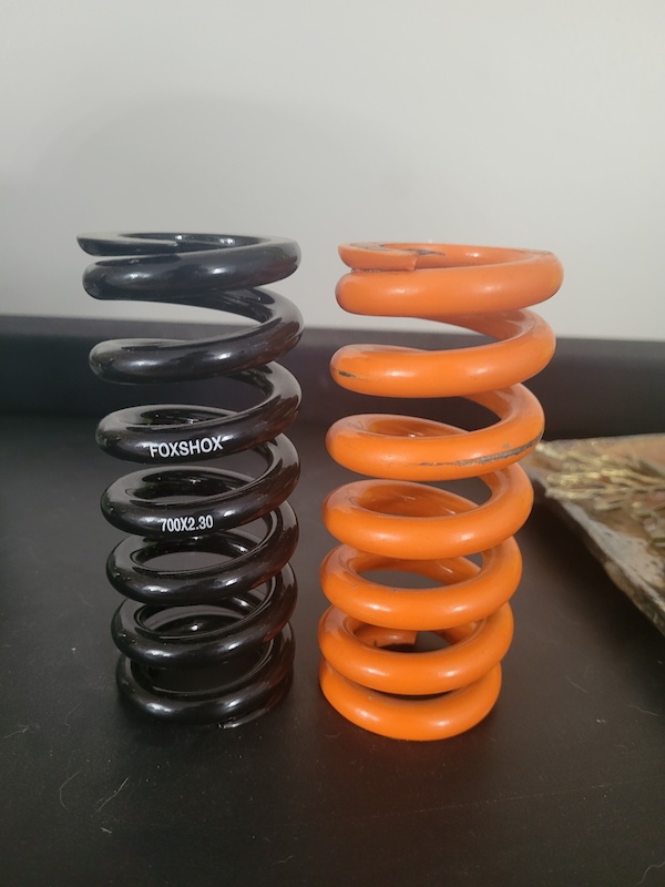 2022 Fox 700x2.30 coil For Sale