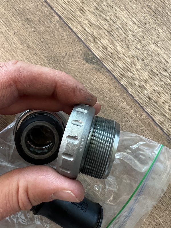 2x Bike bottom brackets, 68/73mm shell For Sale