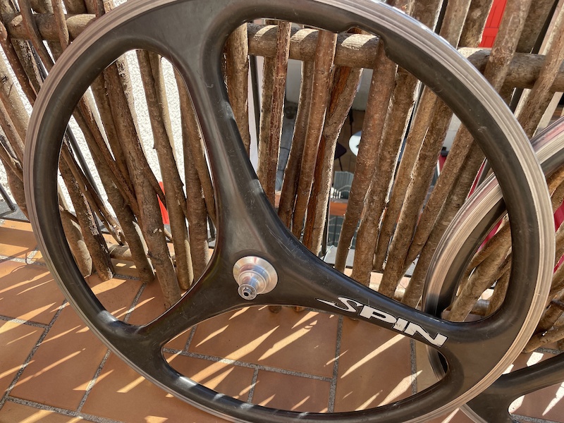 SPIN tri-spokes carbon wheelset For Sale