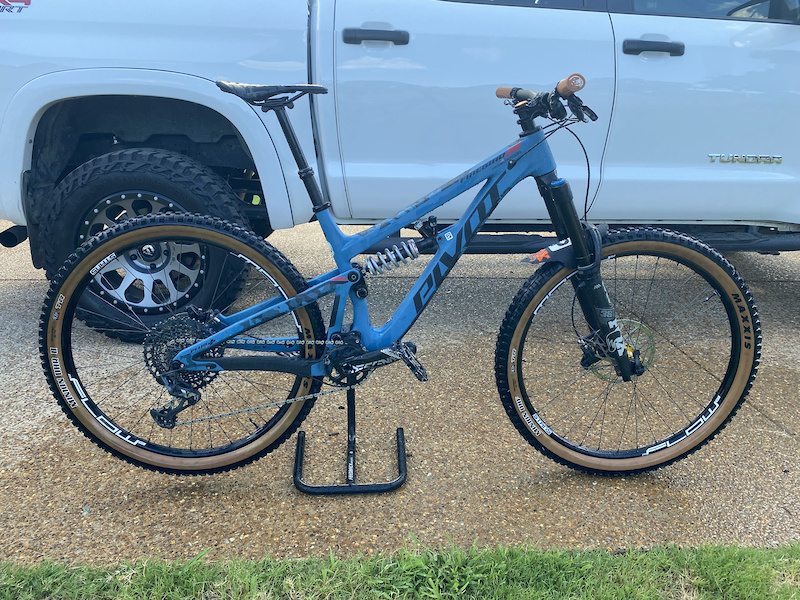 2021 Pivot Firebird For Sale