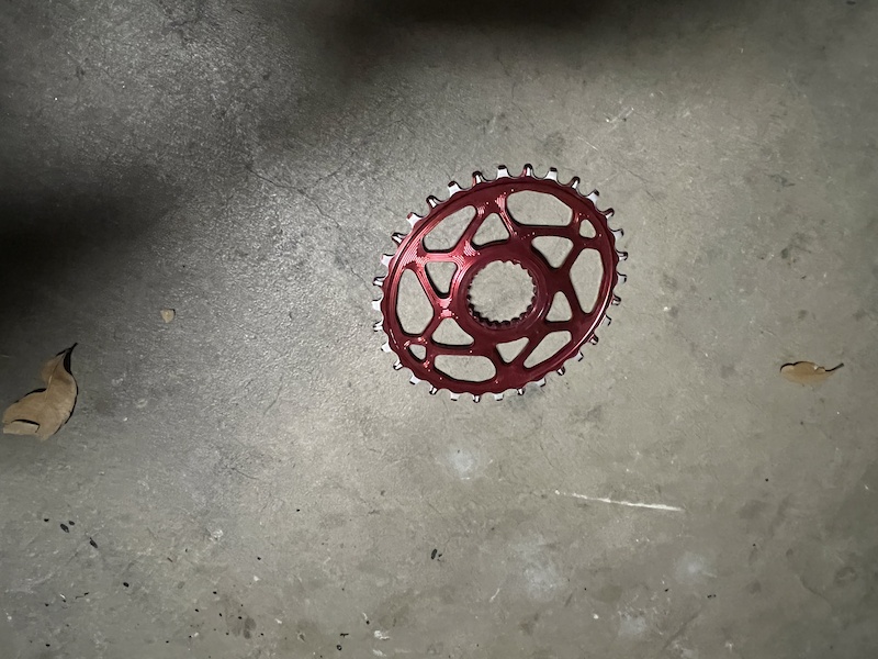 absolute black oval chain ring For Sale