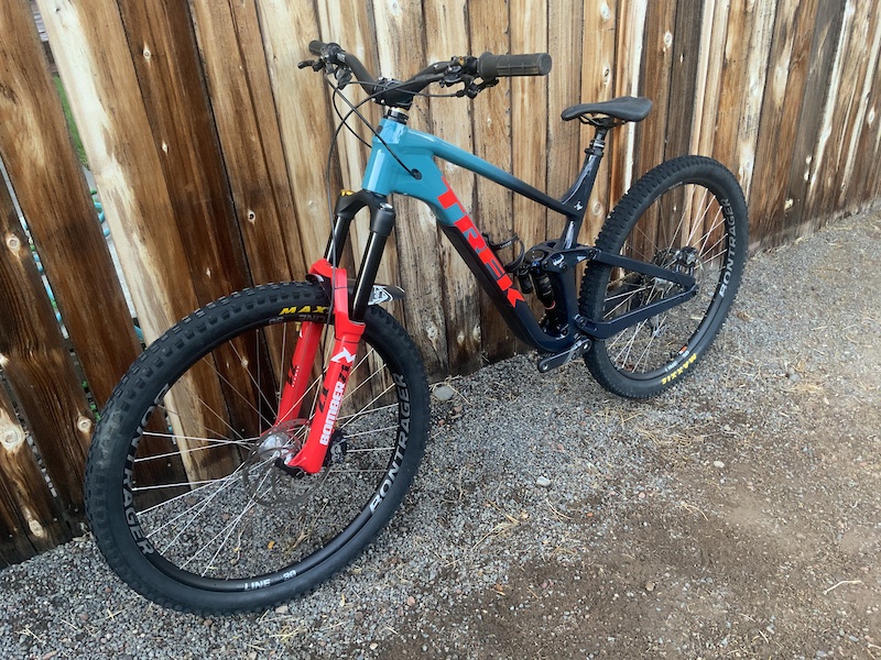 2021 Trek slash 8 frame, excellent condition For Sale