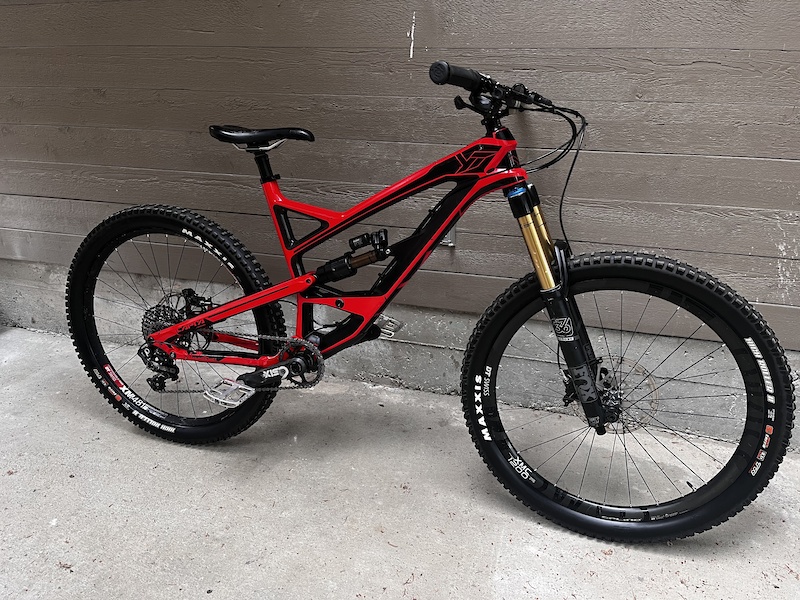 2017 Yt Capra pro race Large For Sale