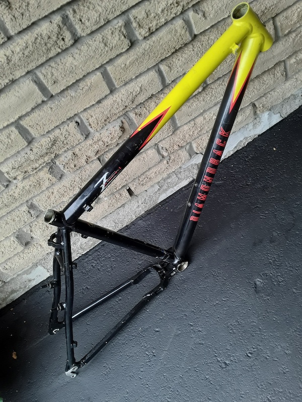 USED 1998 DIAMOND BACK Aluminum Frame For Sale