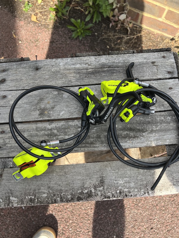 2021 MT7 Raceline brakeset incl rotors For Sale