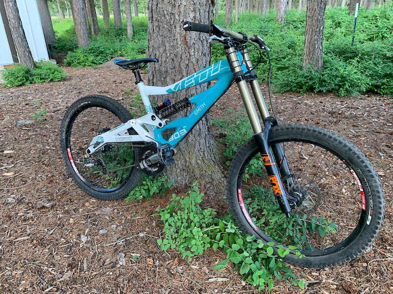 2011 Yeti 303 RDH For Sale