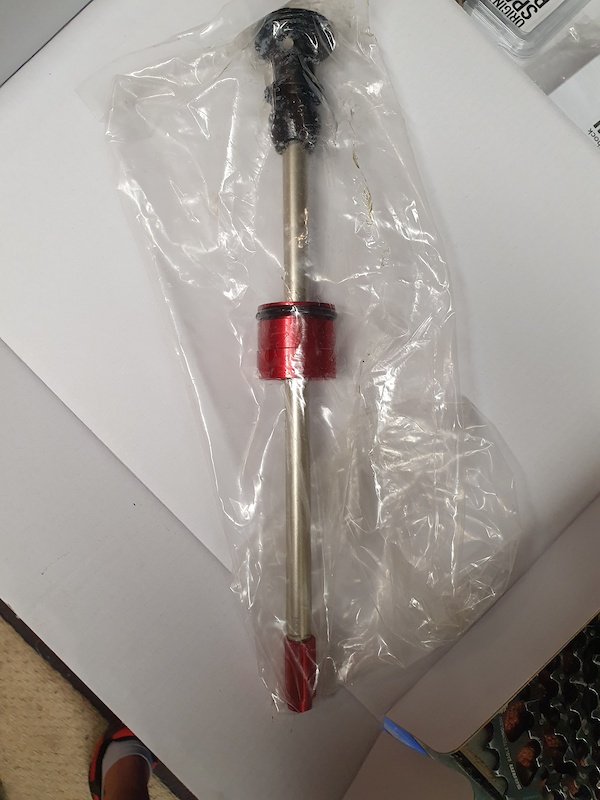 2021 Rockshox Lyrik/Yari Air Spring Debonair 160mm For Sale