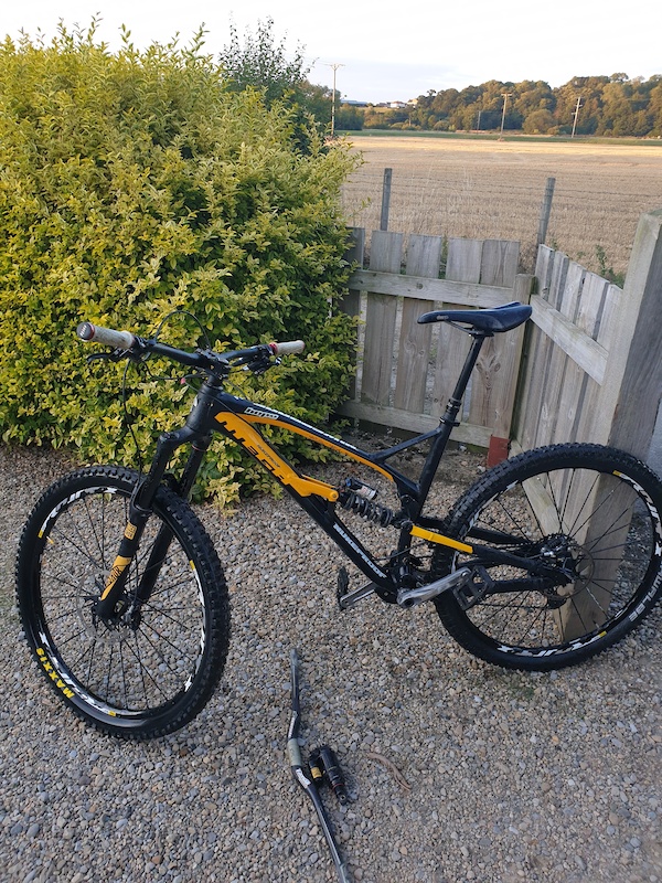 2016 Nukeproof Mega 29 Team Frame and forks For Sale