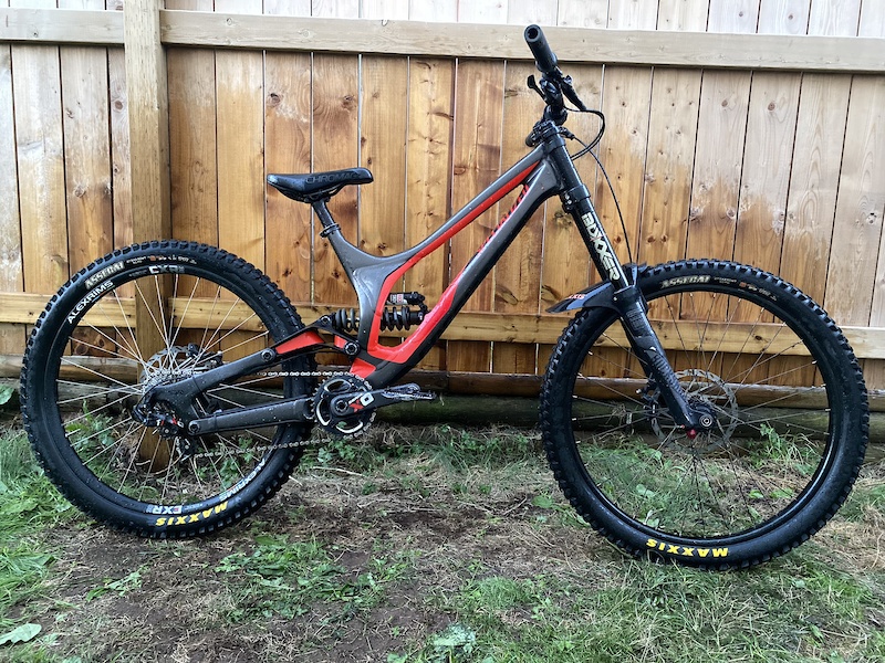 2017 Specialized demo custom build For Sale