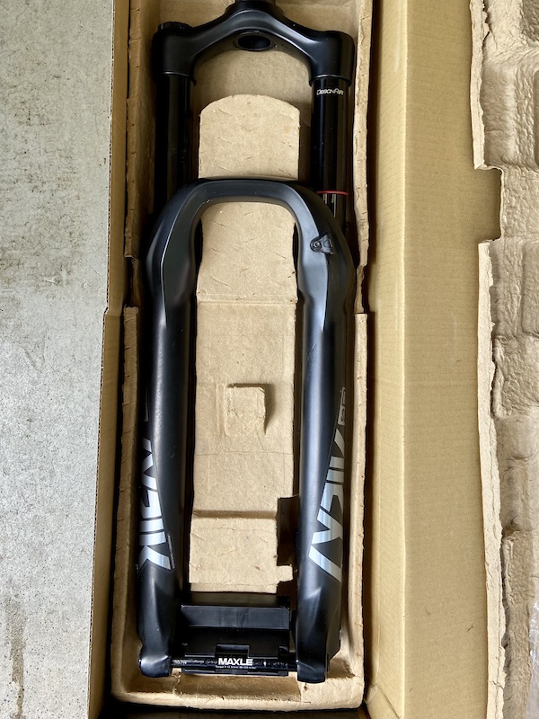 2021 Like New Rock Shox Lyrik Select + Plus +Free Shipping+ For Sale