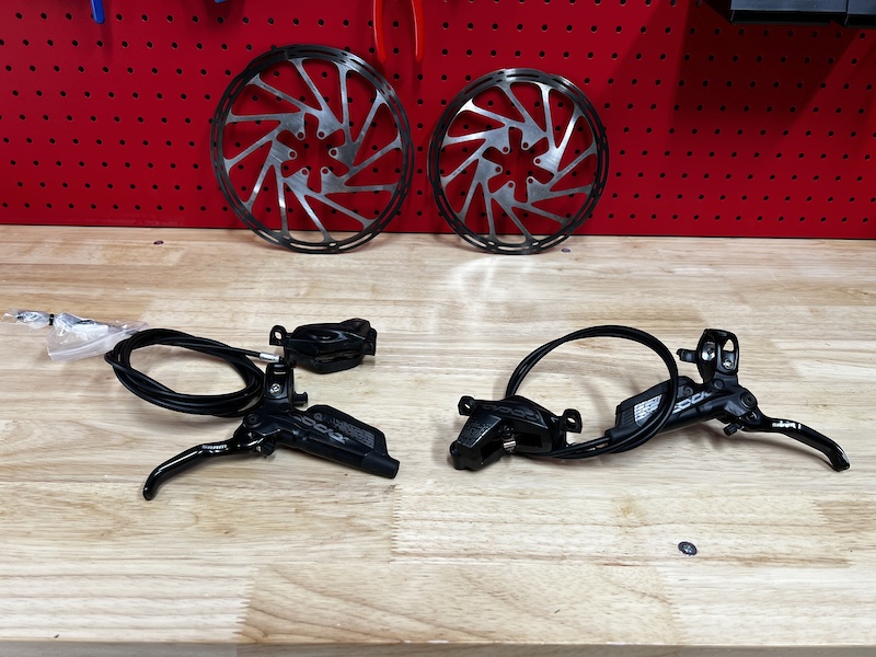 2022 SRAM Code R Brakes with 220/200 Rotors For Sale