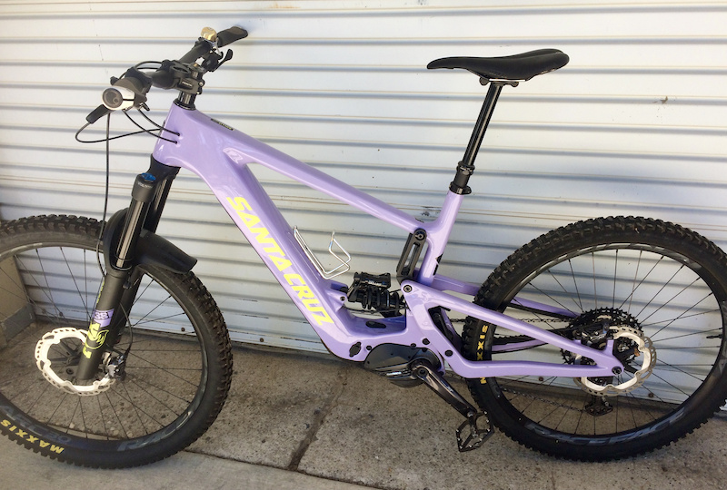 2020 Santa Cruz Bullit XT -XL includes extra battery For Sale