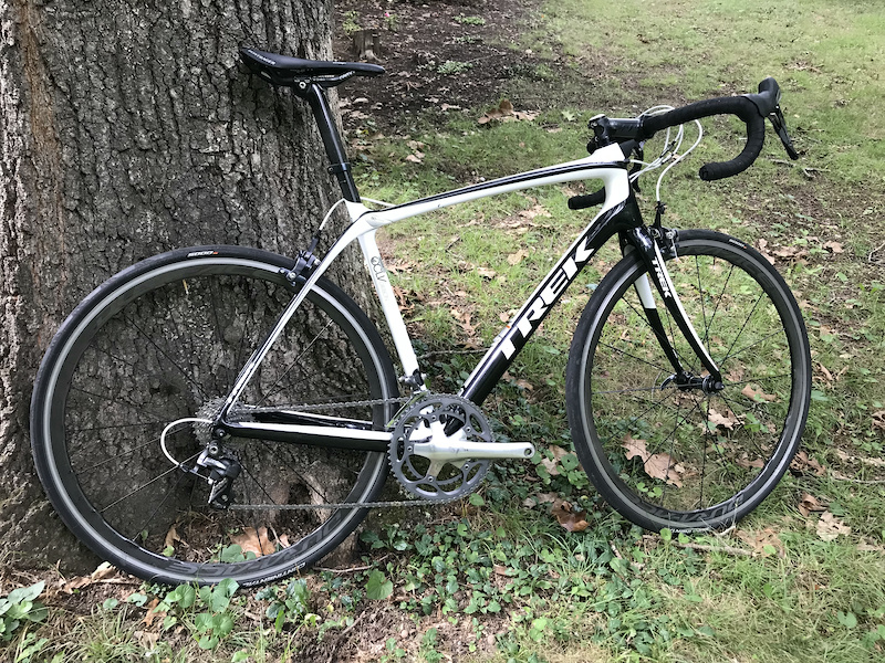 2016 Trek Domane 6 series 56cm - light! For Sale