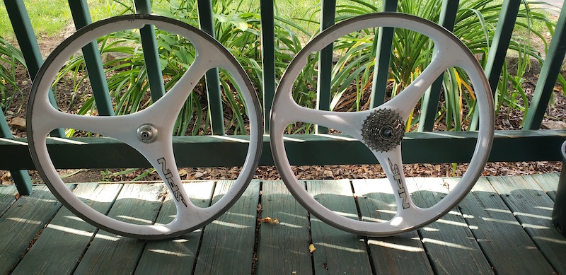 Spin Carbon Tri Spokes For Sale