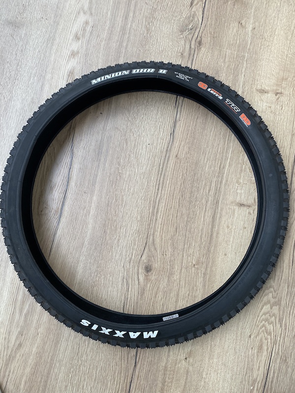 2022 Maxxis Minion DHR2 - 27.5x2.4 WT-3C -MT-TR-DD For Sale