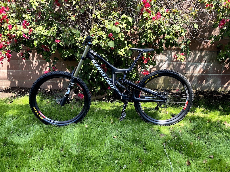 2017 Large Santa Cruz V10 Carbon 27.5 For Sale